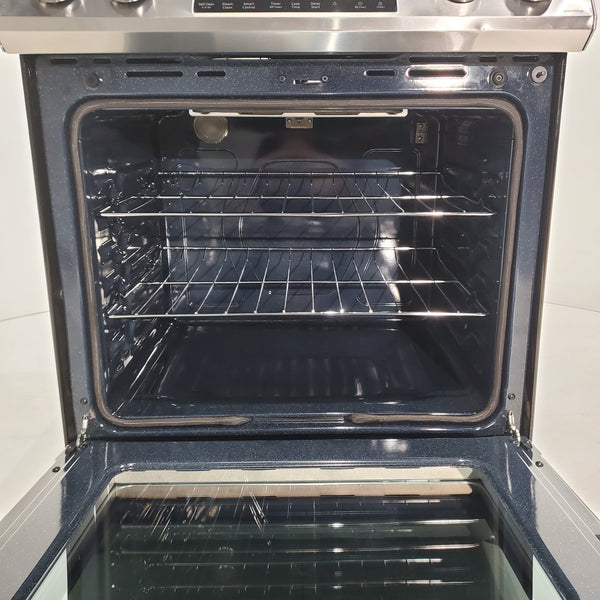 Fingerprint Resistant Stainless Samsung 6.3 cu ft 5 Heating Element Sm