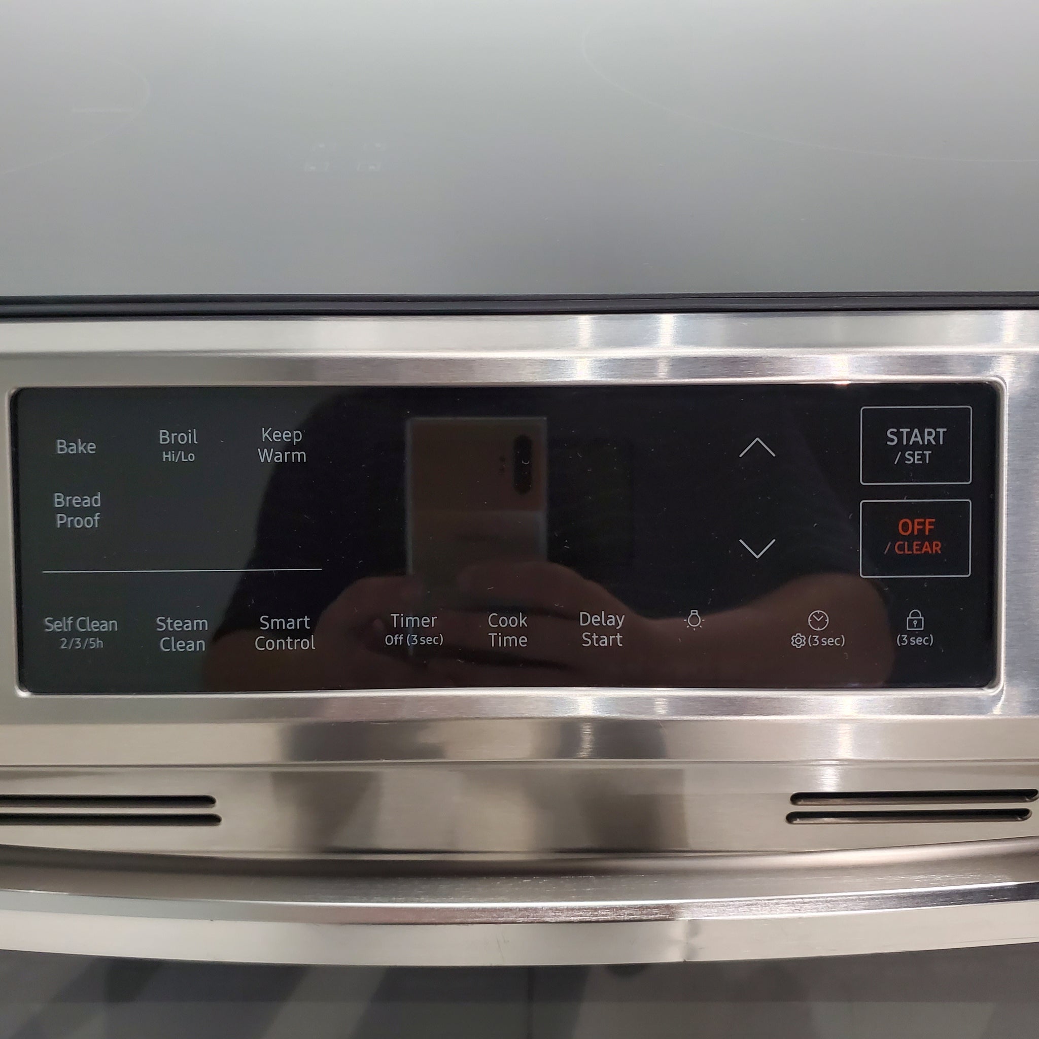 Fingerprint Resistant Stainless Samsung 6.3 cu ft 5 Heating Element Sm