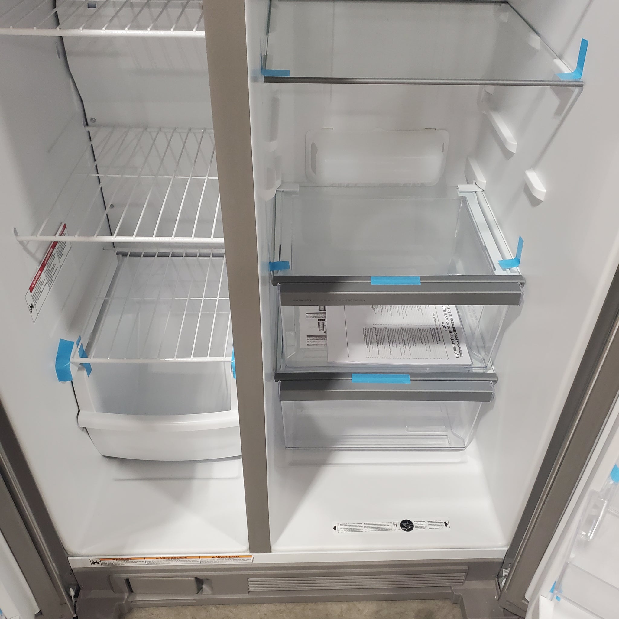 Whirlpool 24 cu ft Capacity Side By Side Refrigerator with Ice and Wat