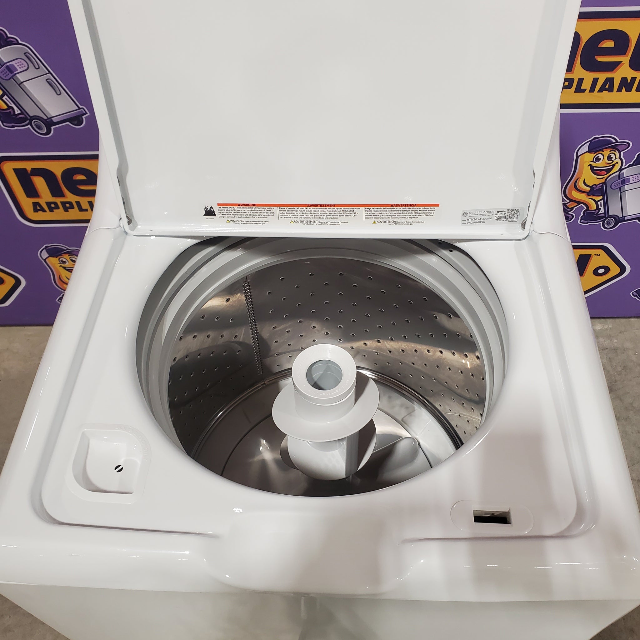 Hotpoint® 4.0 cu. ft. Capacity Washer with Cold Plus and Water Level C