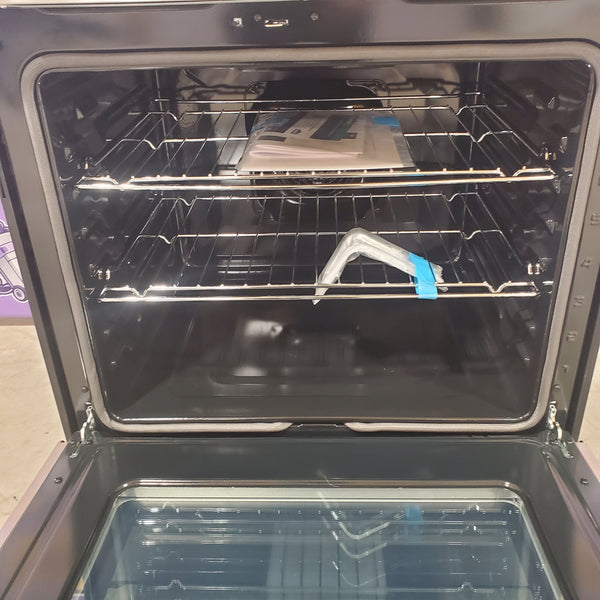 Hisense 5.8 cu. ft. Freestanding Electric Oven HBE3501CPS - Open Box