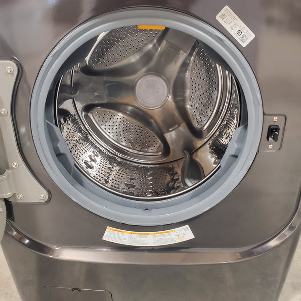 LG Mega Capacity Front Load 5.2 Cu. Ft. Washer with ThinQ Technology W