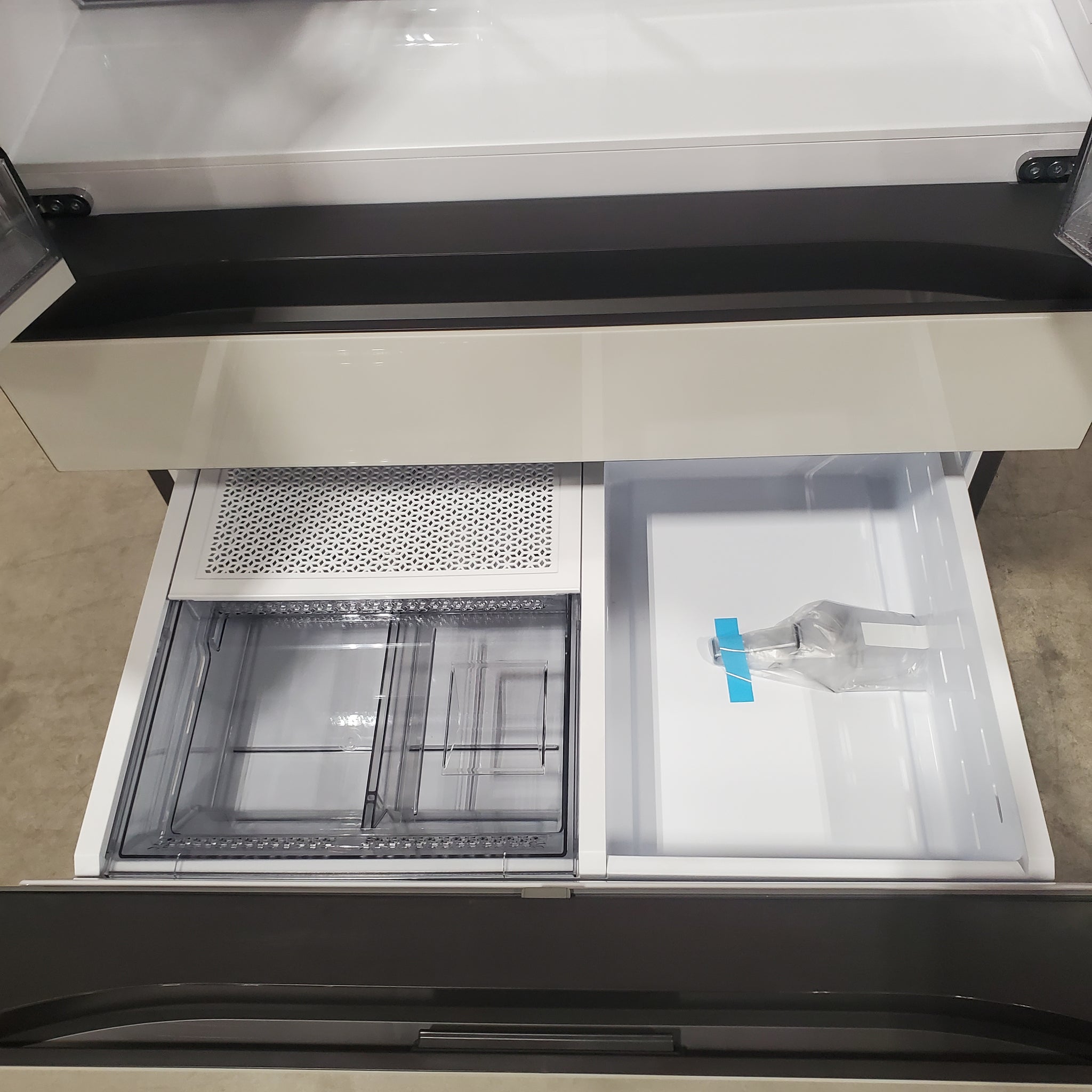 Samsung Bespoke 29 cu ft. 4-Door Standard Depth French Door Smart Refr