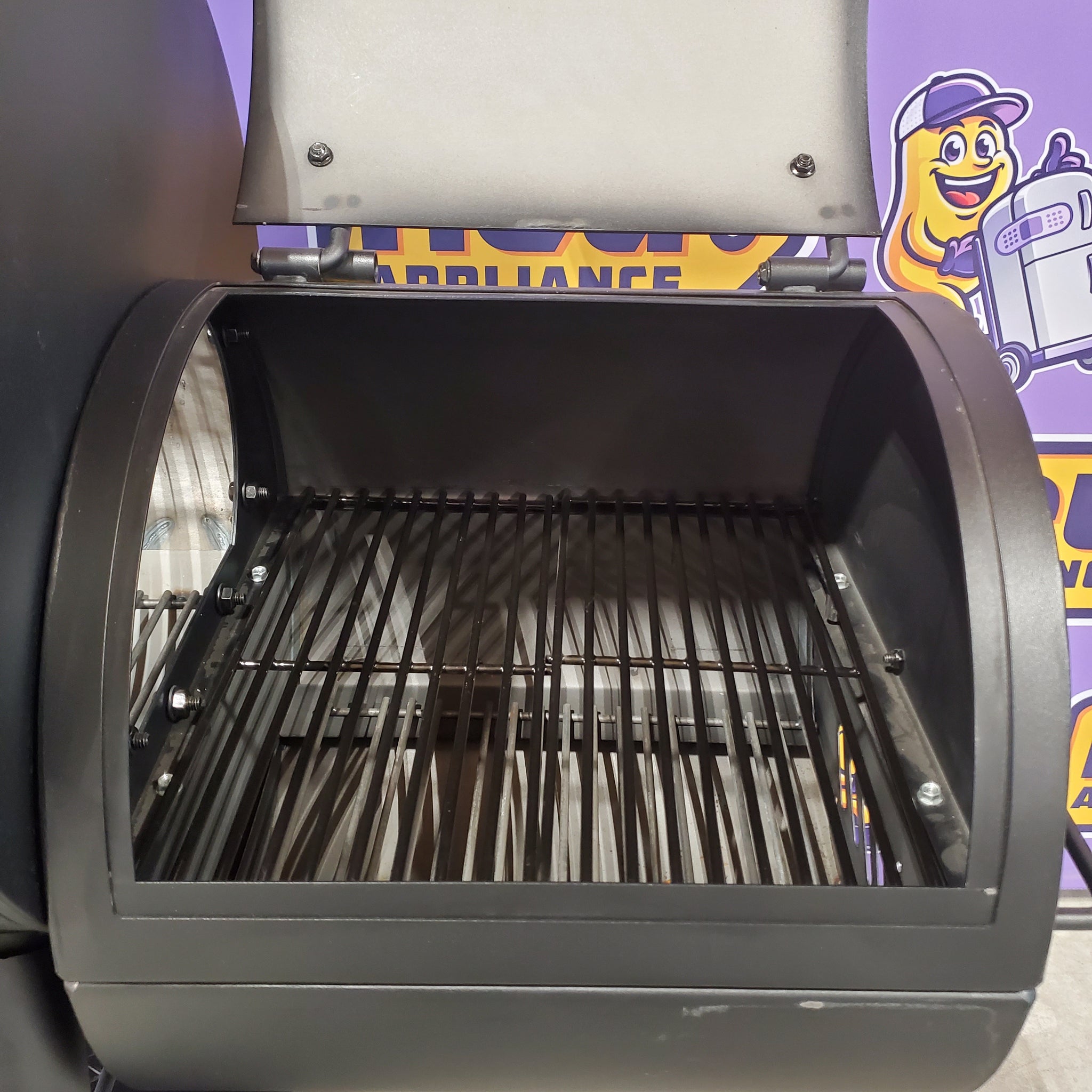 Oklahoma Joe's Canyon Black Liquid Propane and Charcoal Combo Grill 6S