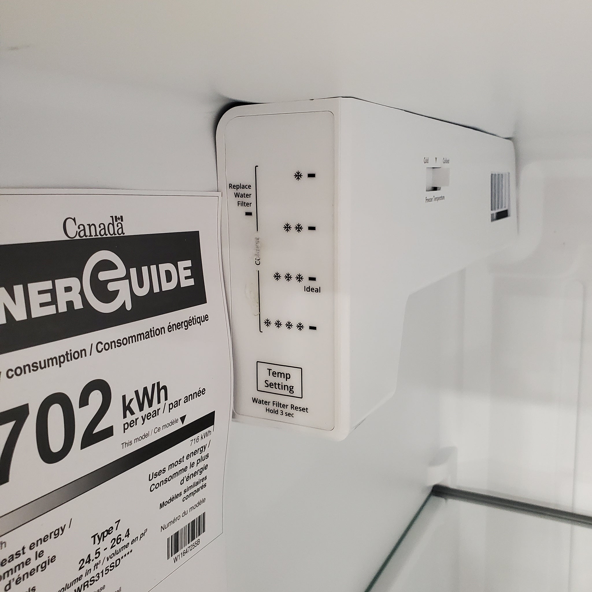 Whirlpool 24 cu ft Capacity Side By Side Refrigerator with Ice and Wat